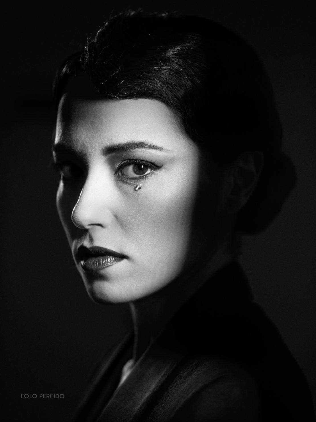 SHINY Magazine 2 by VENUS Gallery - Issuu