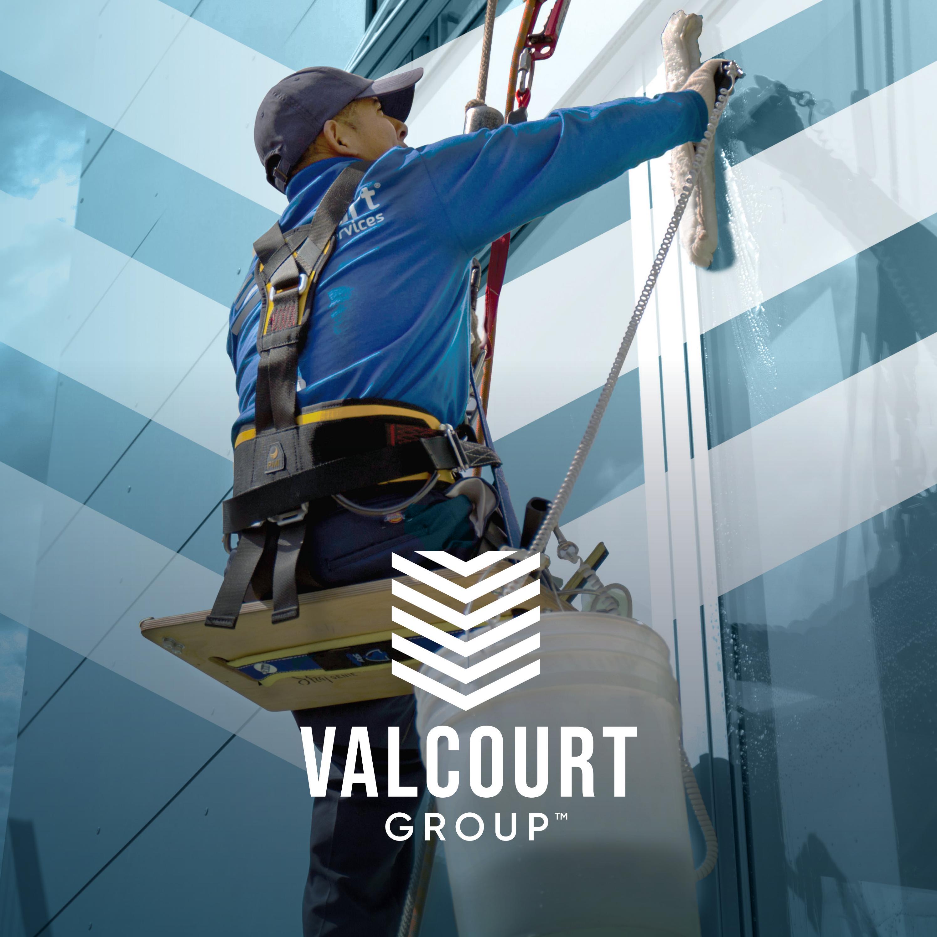 Valcourt Brand Book by finchbrand - Issuu